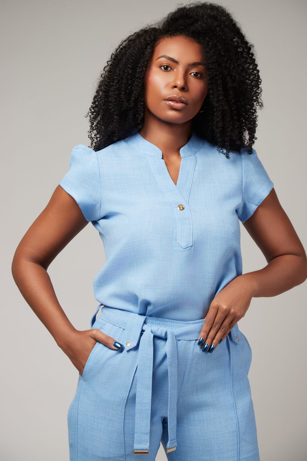 Scrub Feminino Cecilia Azul Bebê — Faíko Jalecos