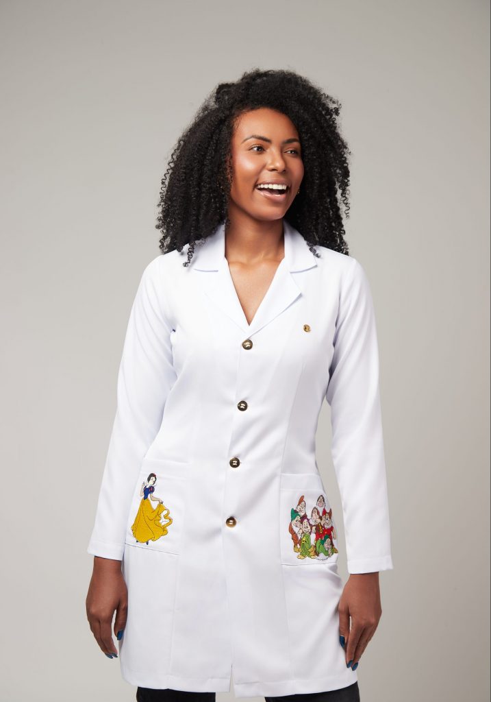 Jaleco Branca de Neve Sete Anões — Faíko Jalecos